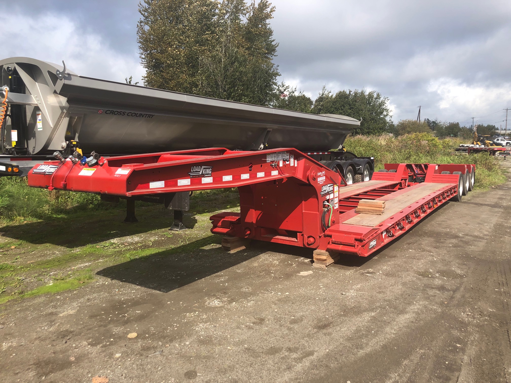 NEW 2024 LOAD KING SIGNATURE 55F LDH LOWBOY - Darling Sons Intl