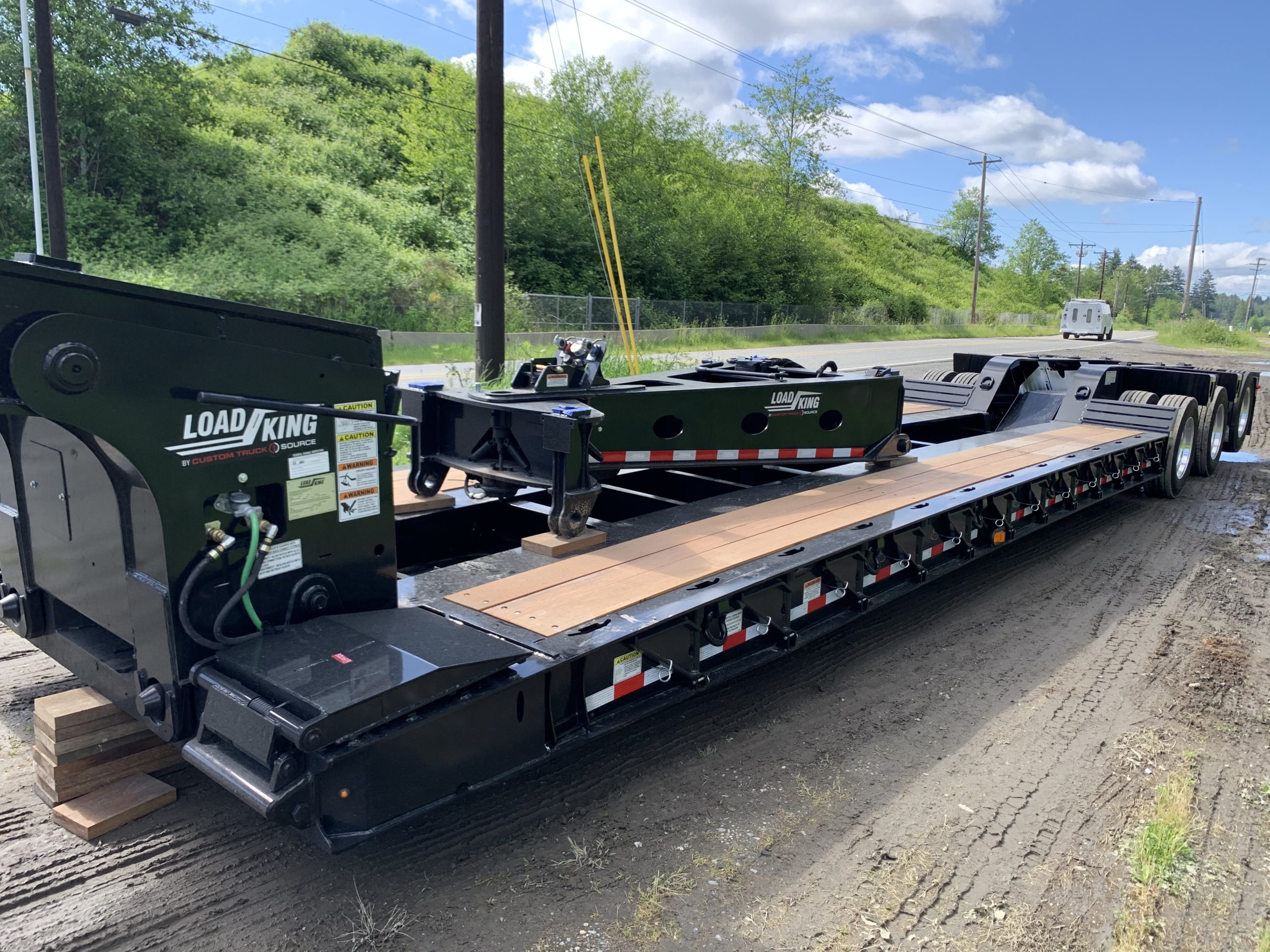 GALLERY - NEW 2021 LOAD KING SIGNATURE SERIES 60-TON LOWBOY - Darling ...