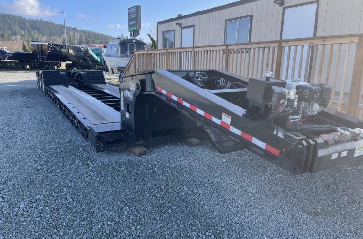 NEW 2022 LOAD KING SIGNATURE SERIES 60-TON LOWBOY - Darling Sons Intl