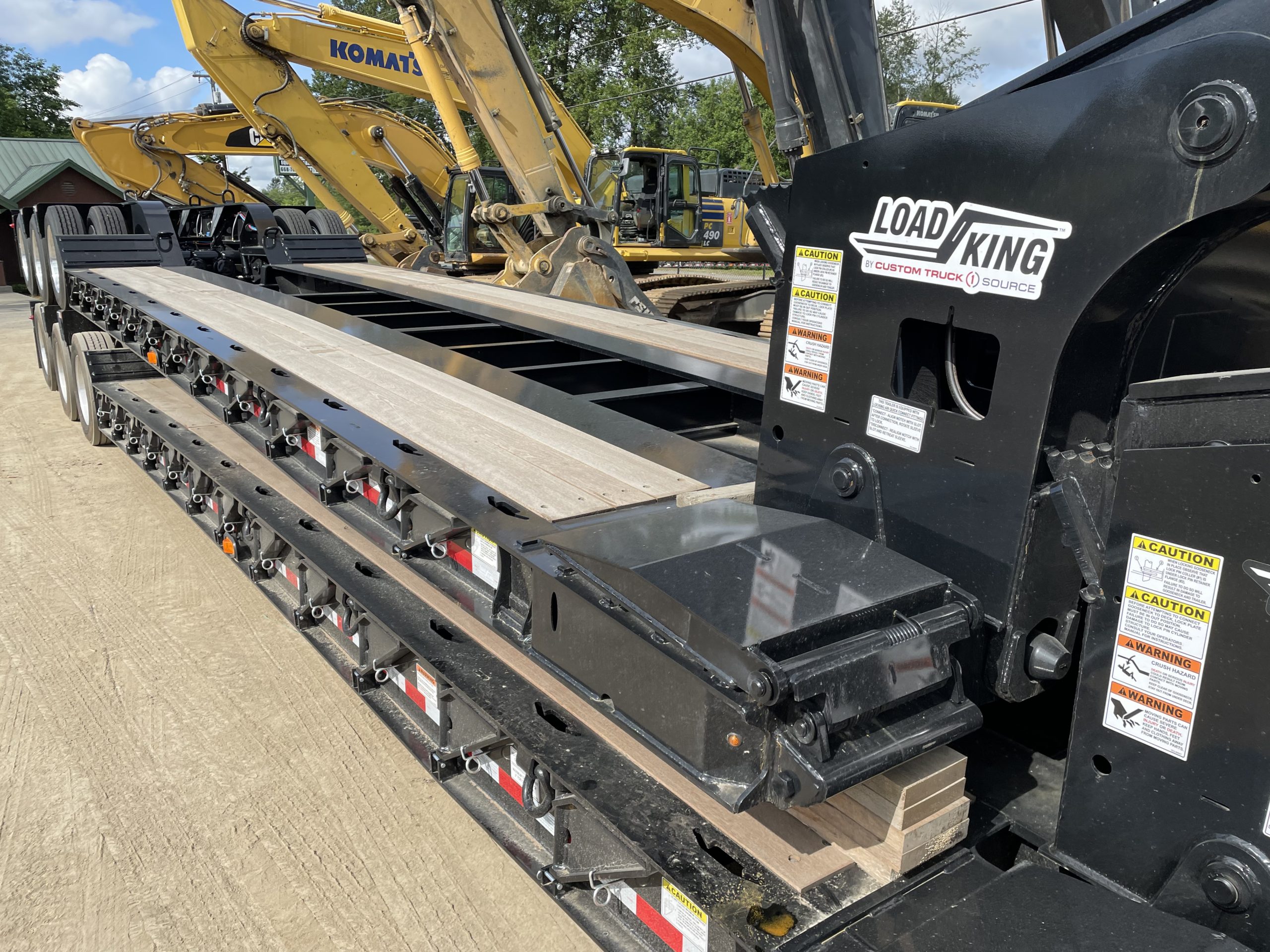 GALLERY - NEW 2024 LOAD KING SIGNATURE SERIES 60-TON LOWBOY - Darling ...