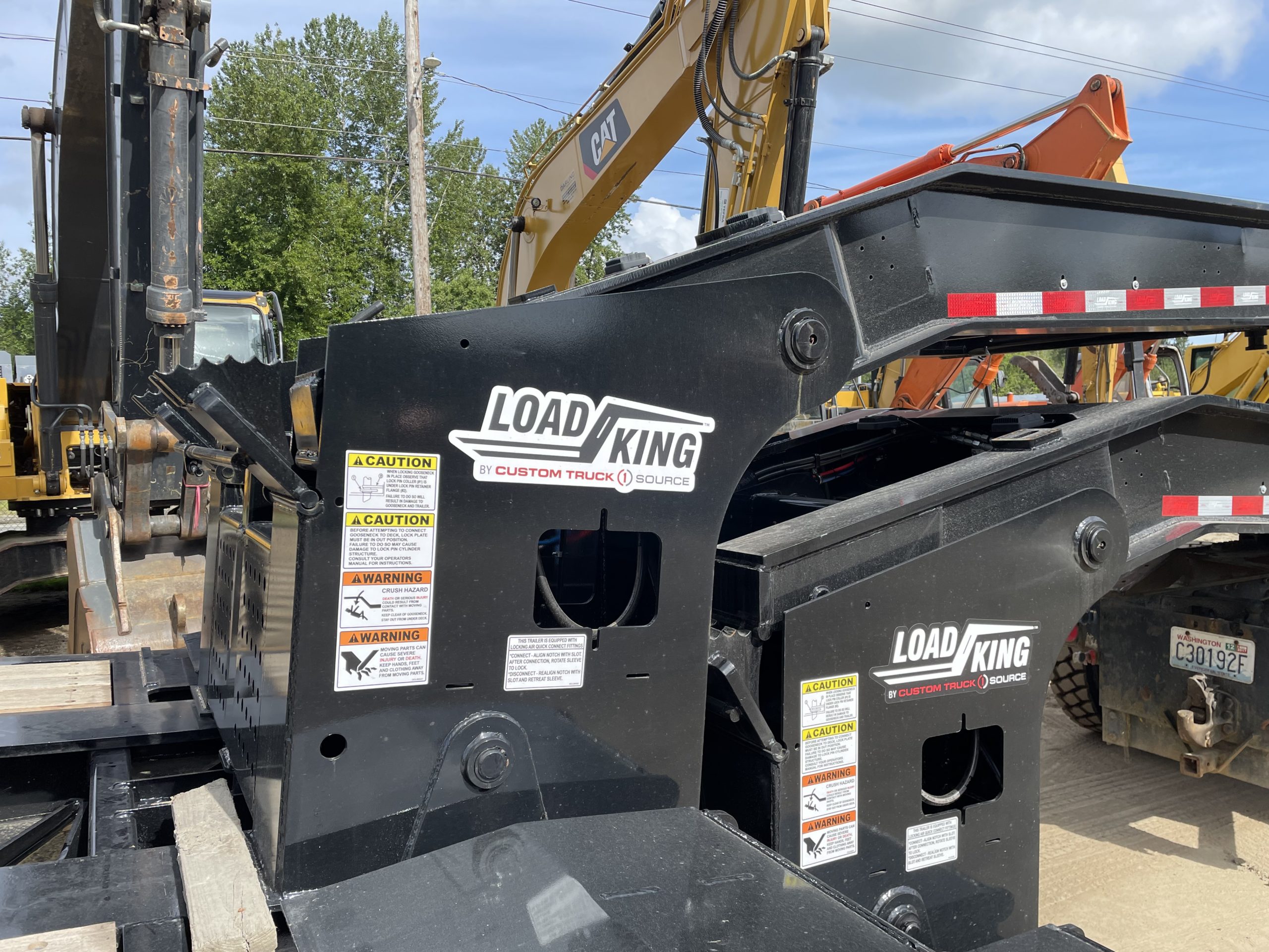 GALLERY - NEW 2024 LOAD KING SIGNATURE SERIES 60-TON LOWBOY - Darling ...