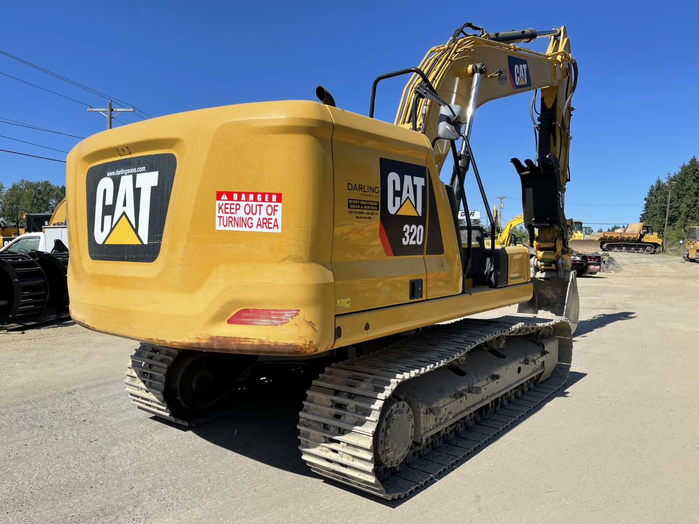 2017 CAT 320 – Darling Sons Intl