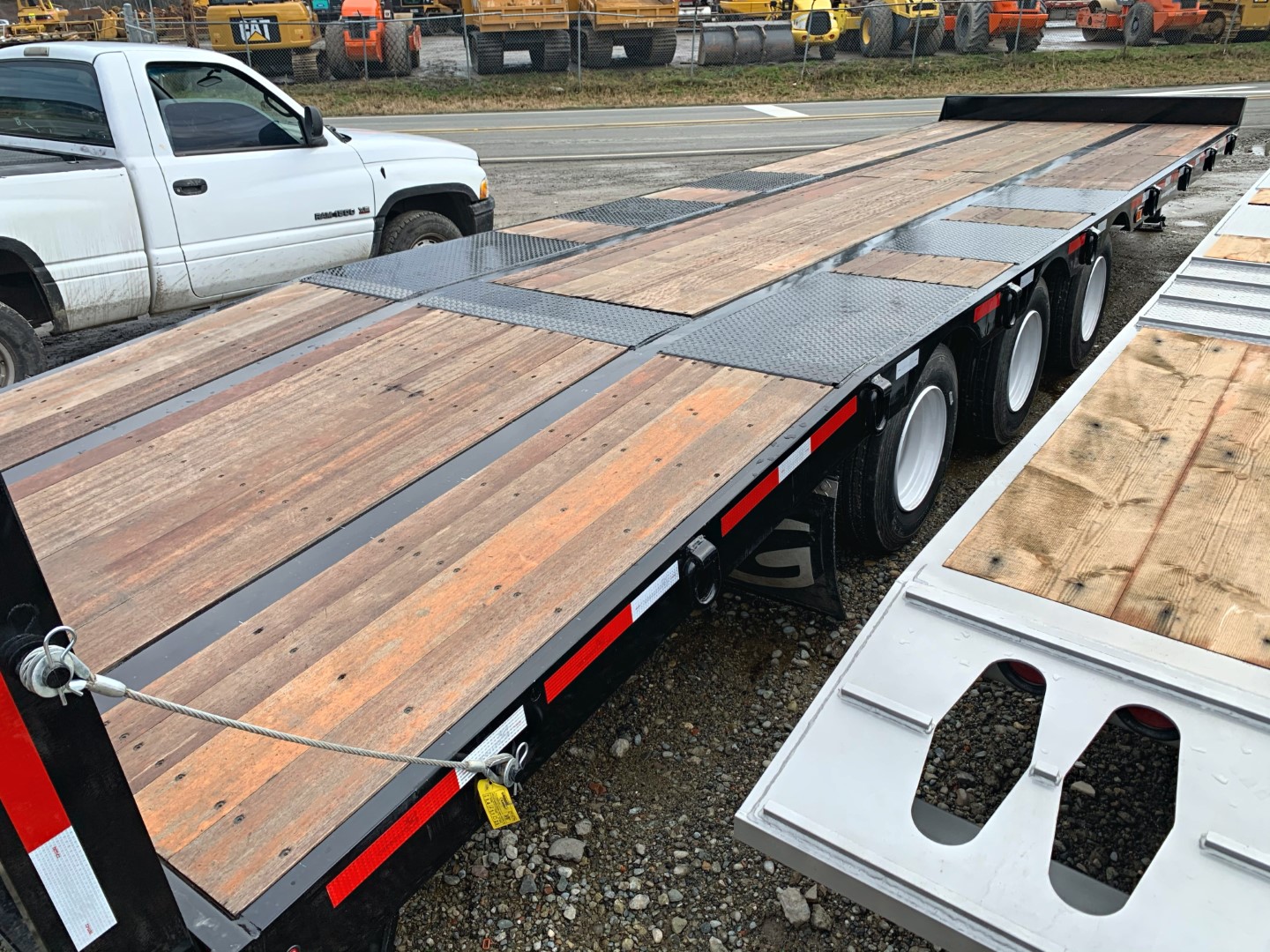 NEW GINCOR D300 TILT/RAMP TRAILER - Darling Sons Intl