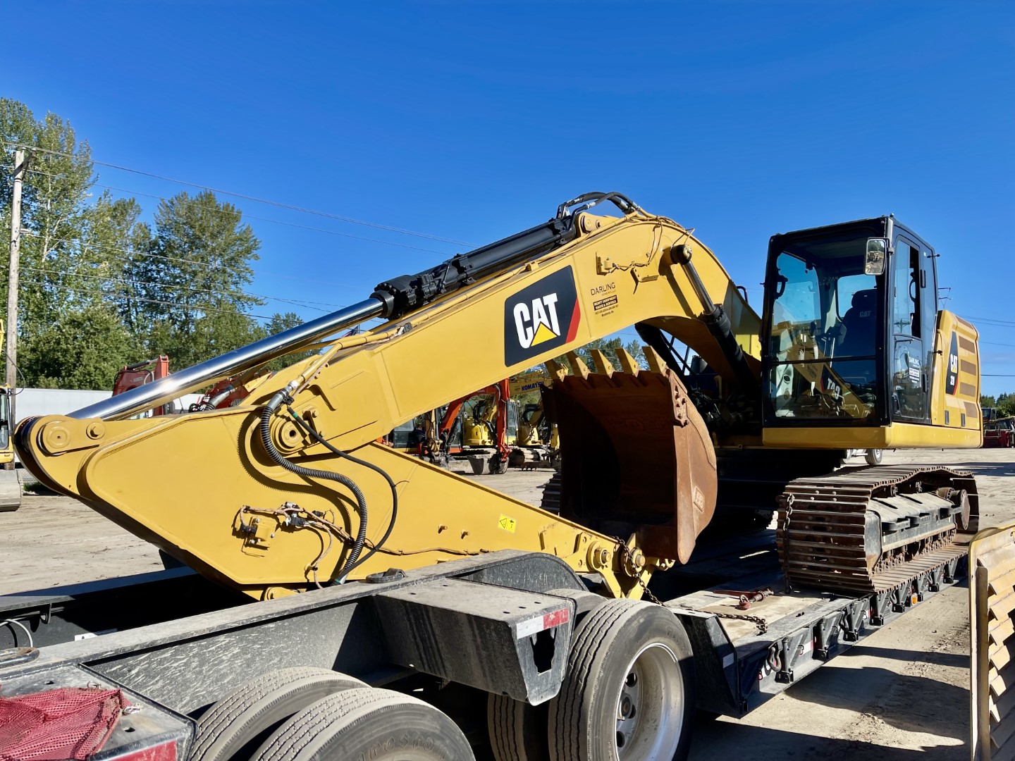 2017 CAT 320 NEXT GENERATION - Darling Sons Intl