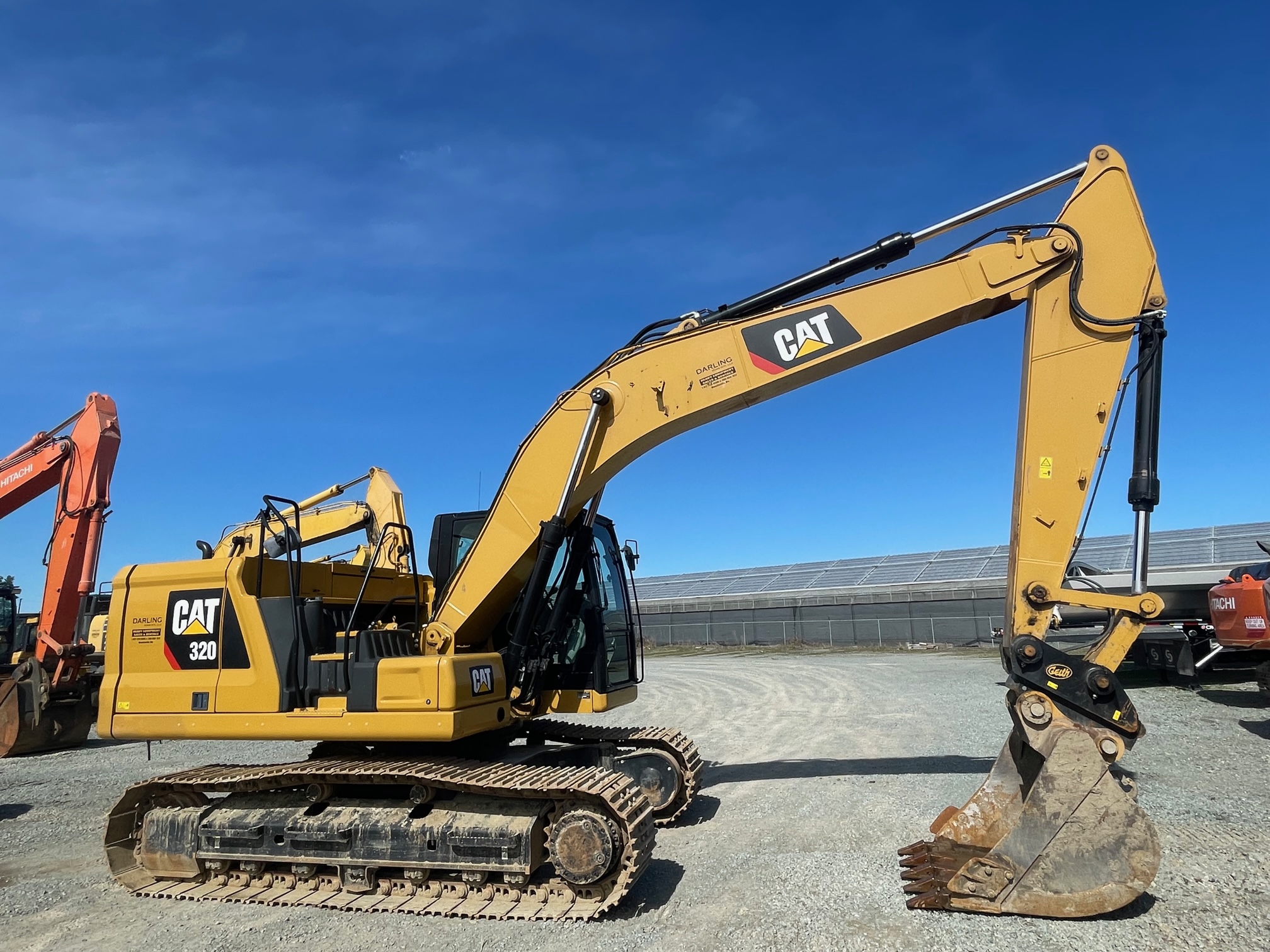 2017 CAT 320 NEXT GENERATION - Darling Sons Intl