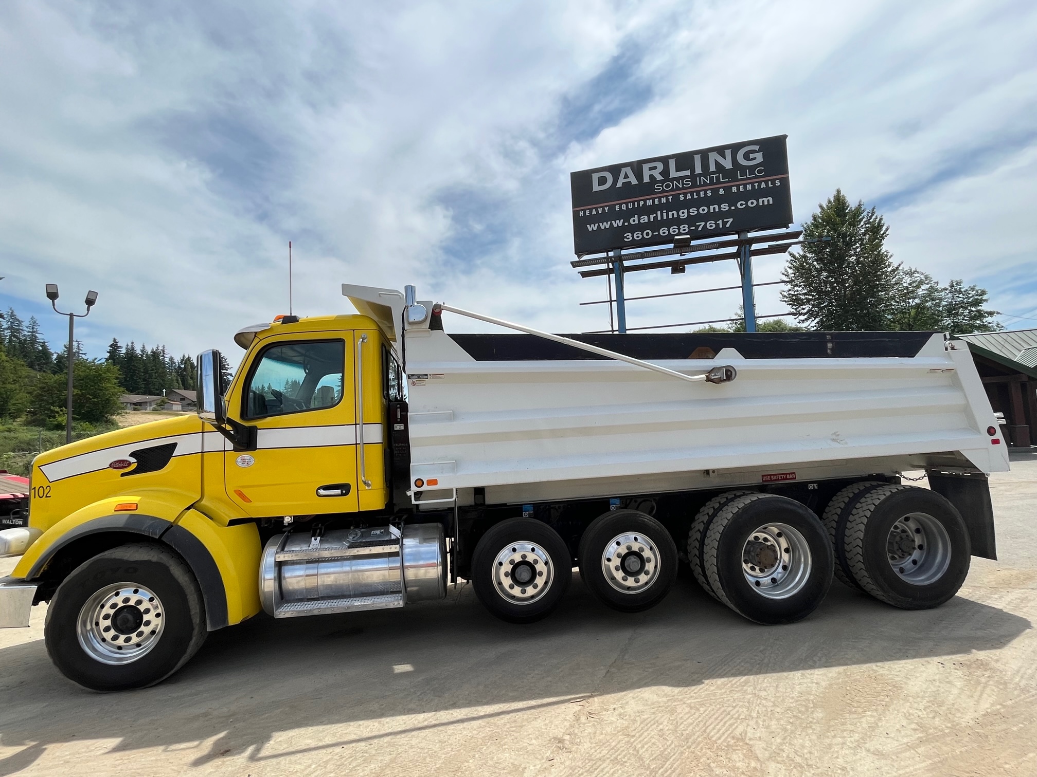 2020 567 PETERBILT 5 AXLE DUMP TRUCK - Darling Sons Intl